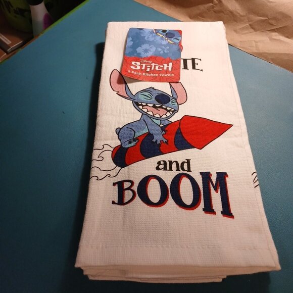 Disney | Kitchen | Nwt Lilo Stitch S2 Kitchen Towels Red White Boom 4th ...